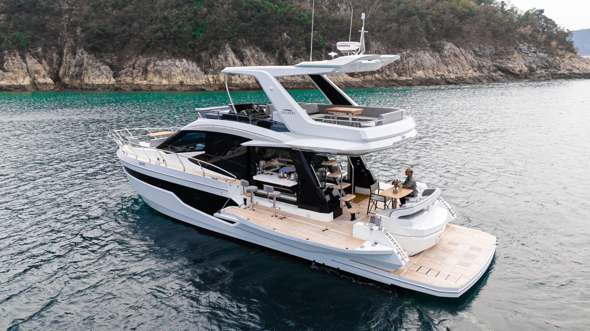 Galeon 500 - Hong Kong Boating